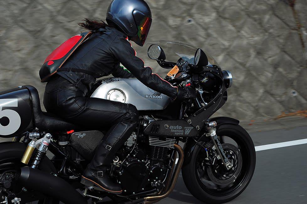 Honda RC 42 by WhiteHouse JP - RocketGarage - Cafe Racer Magazine