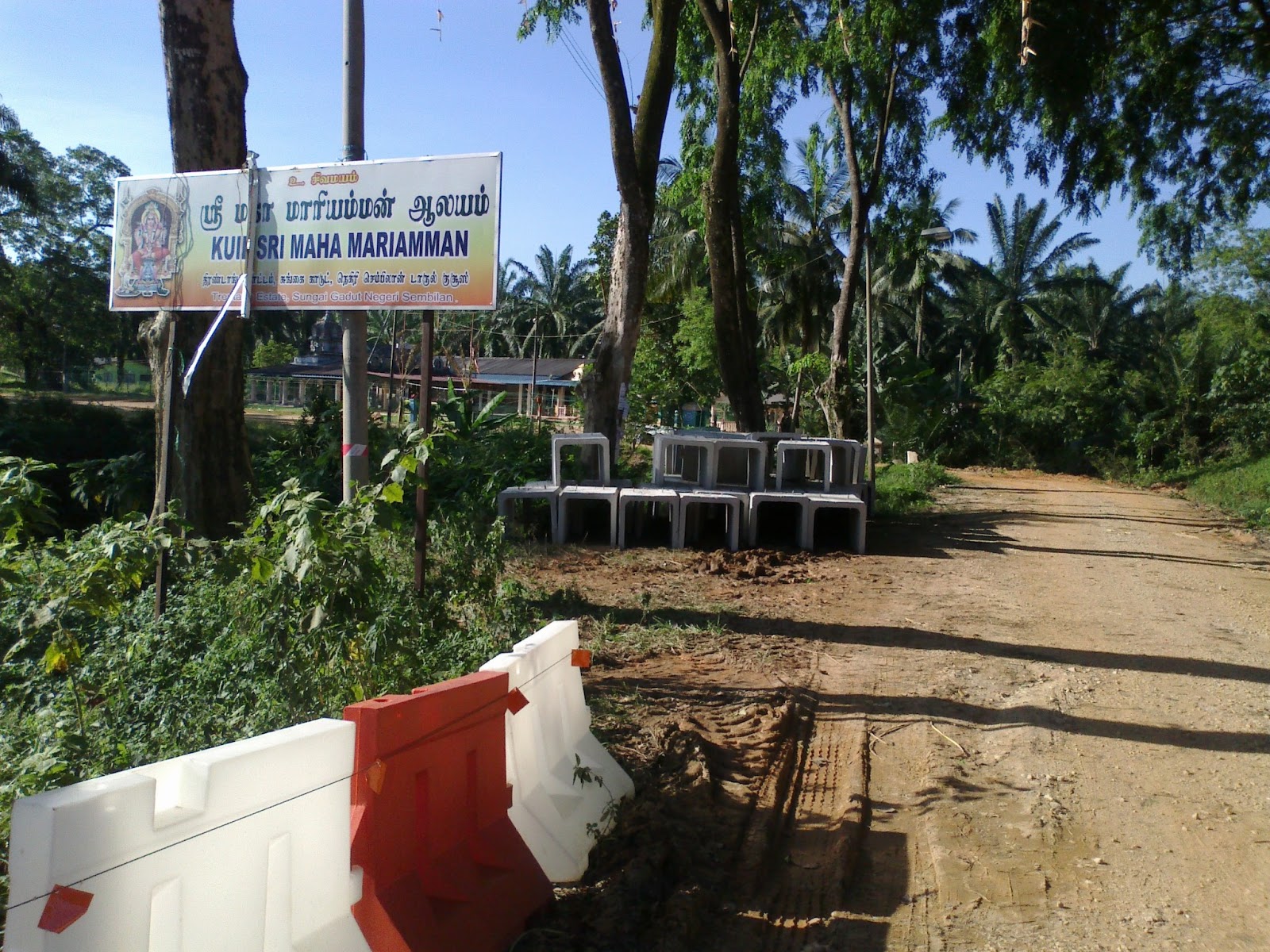 The Divine Places: Kuil Sri Maha Mariamman Trendah Estate Sungai Gadut ...