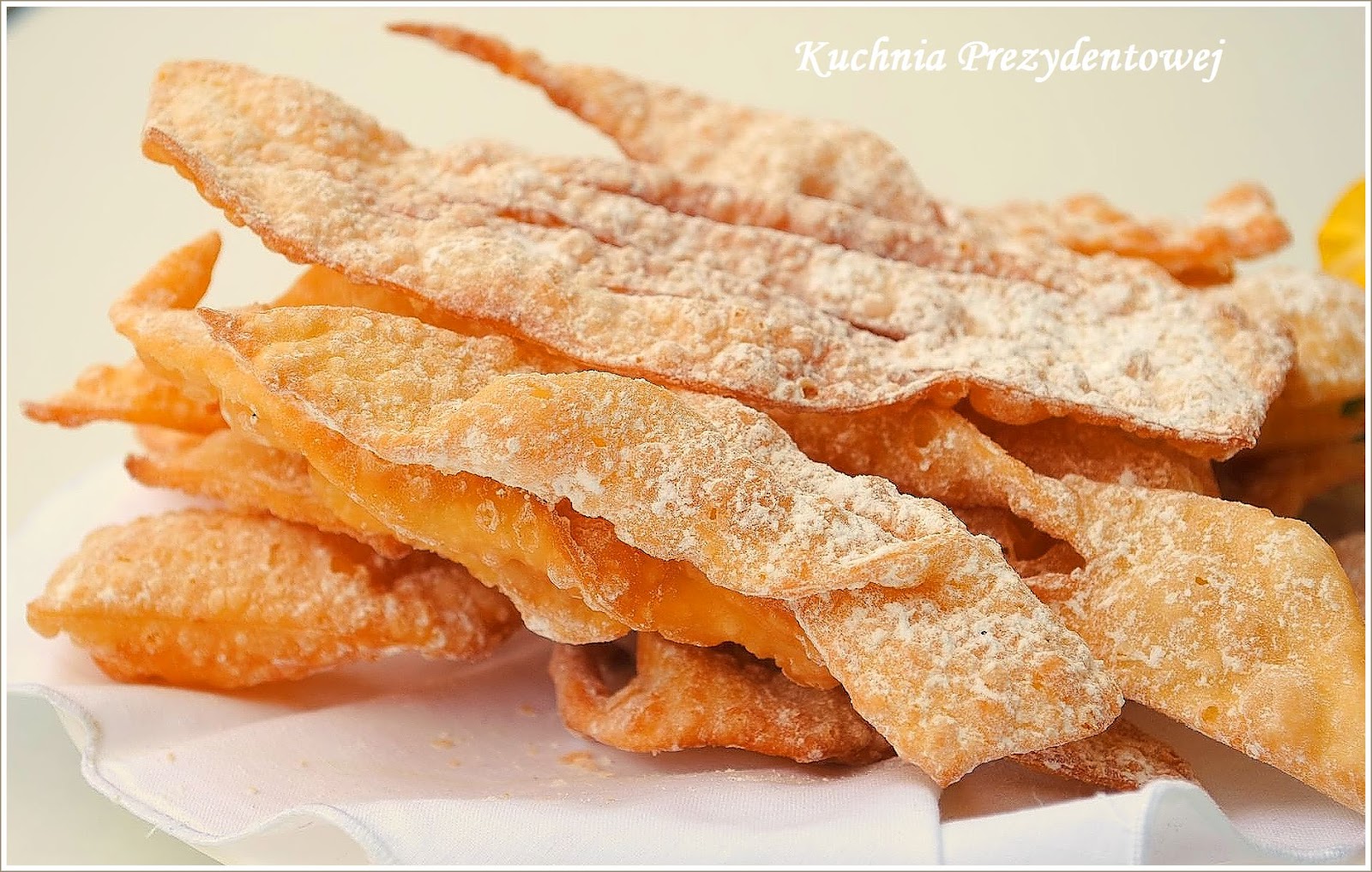 Kuchnia Prezydentowej: Faworki czyli chrusty