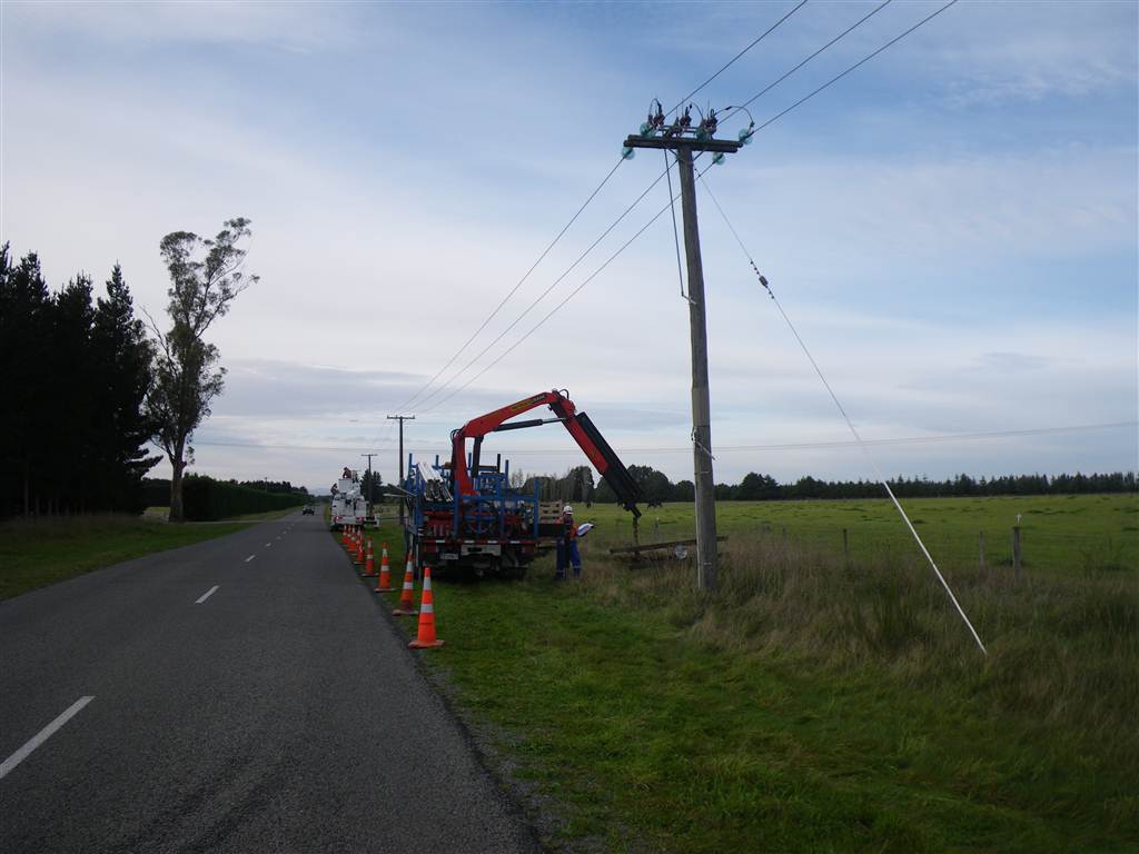 Week 13 - Pole straightening, live line work, Bromley Substation