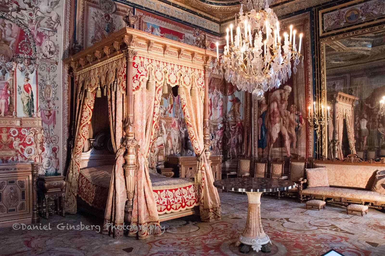 Castelos medievais: Fontainebleau: castelo real com diversos estilos ...