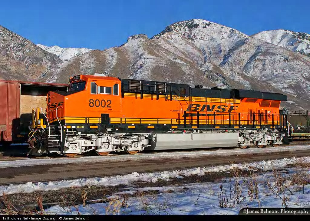 The Big Little Railroad Shop: New BNSF GE Power