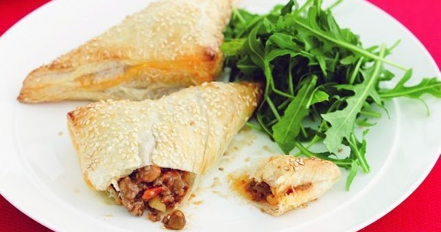 Beef and vegetable triangles recipe | LEBANESE RECIPES