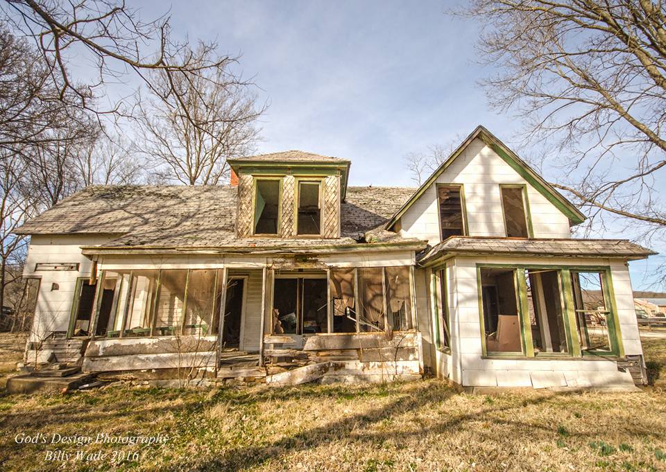 The Ingressors: Elgin Kansas, A Ghost Town