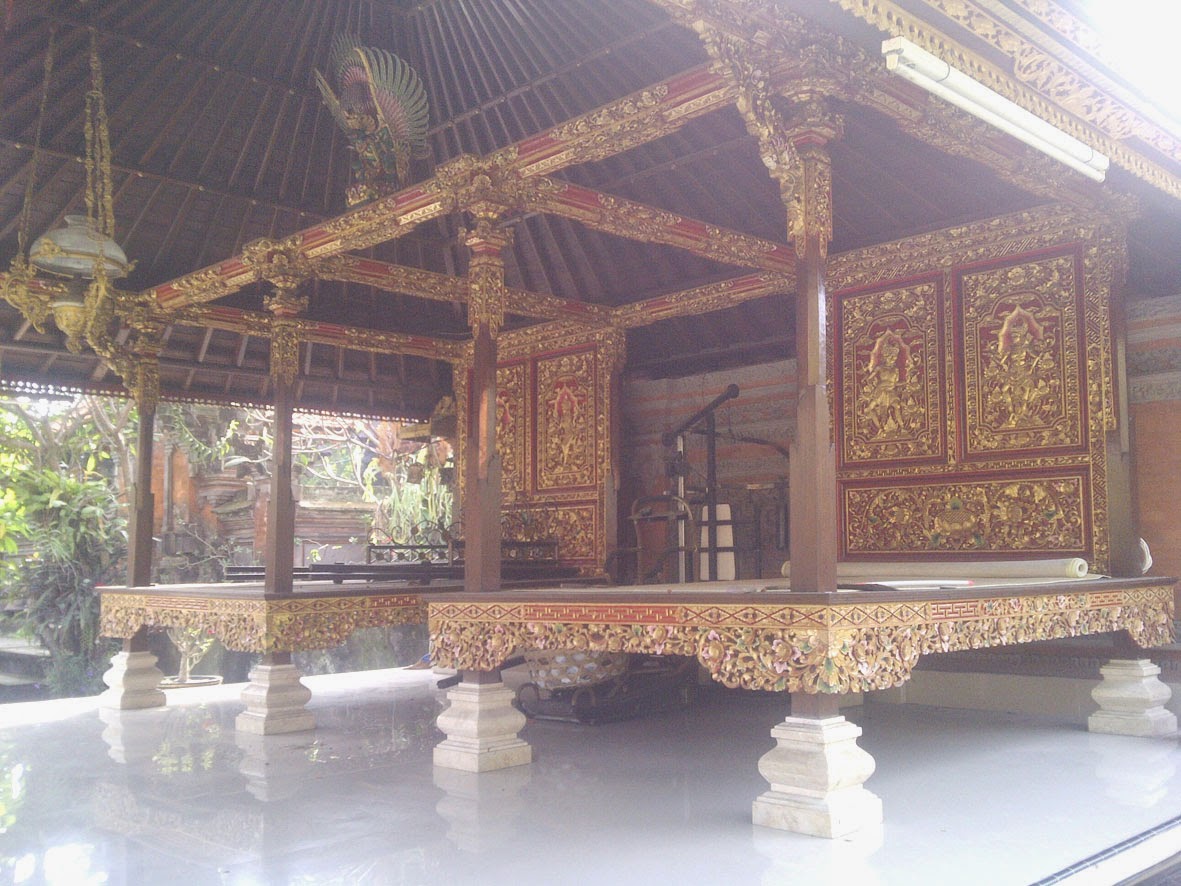 Ukiran Bali: Bale Dangin