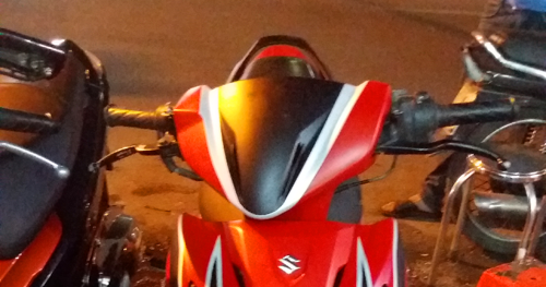 Mẫu sơn xe Suzuki Hayate phối màu trắng đỏ nhám cực đẹp - SƠN XE SÀI GÒN