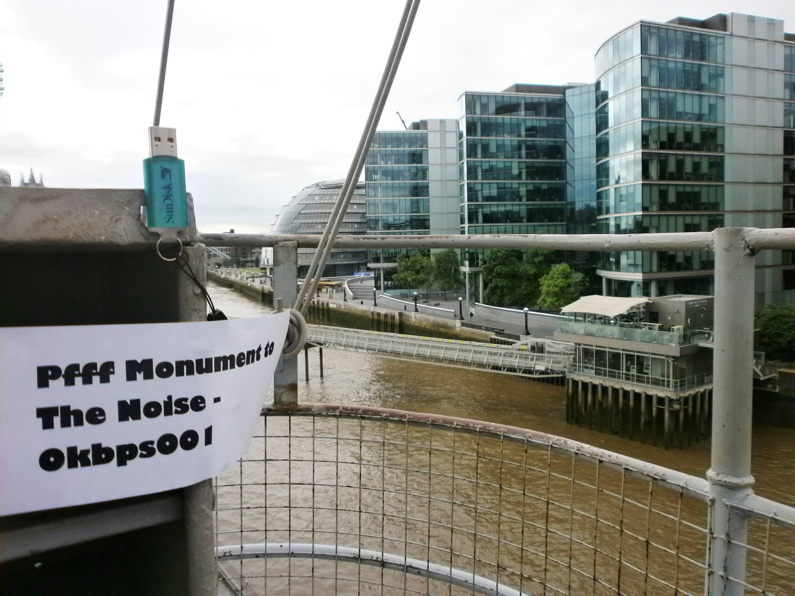 MAV - Movimento per l'Arte Vaporizzata: Pfff!