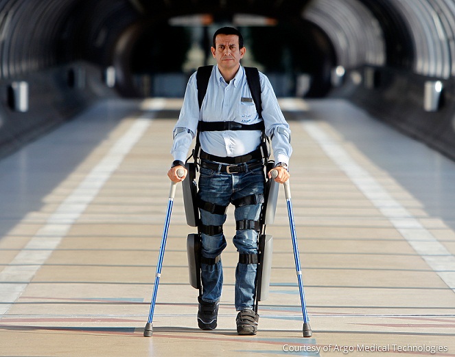 Israel ReWalk : Robot Exoskeletons Pembantu Kelumpuhan, Cacat dan ...