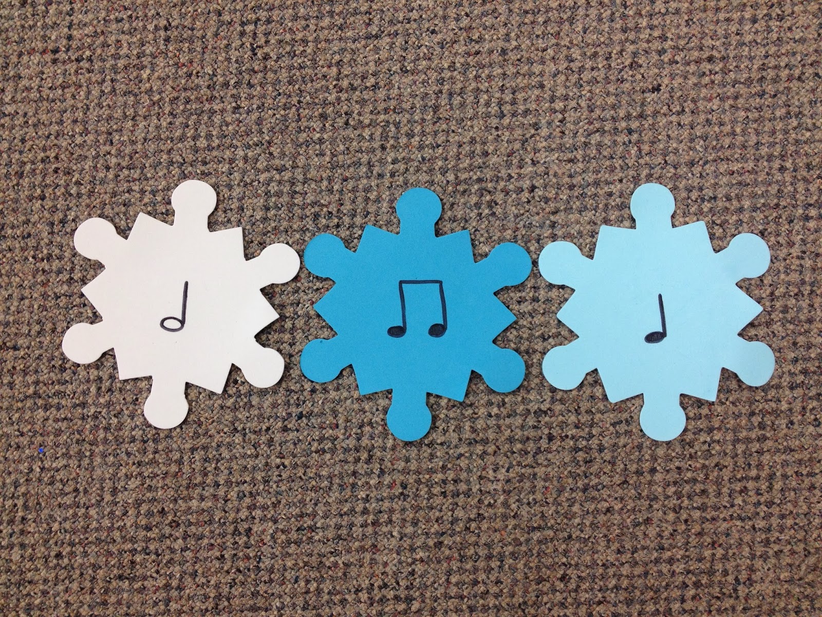 Stay Tuned! : 2/4 Tuesday: DIY Winter Manipulatives and Winter Musical