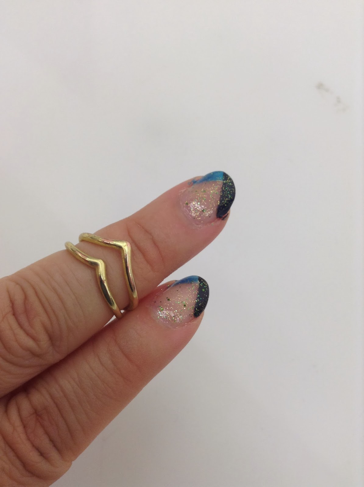 Something New: Tri-Coloured Nails