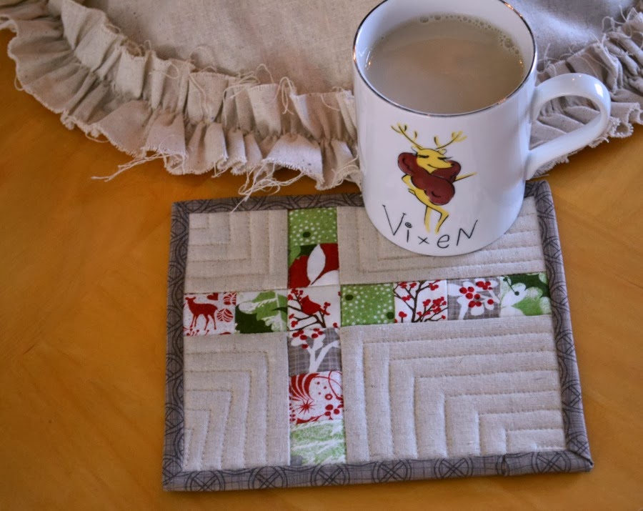 Bear, Dolly and Moi: mug rug tutorial