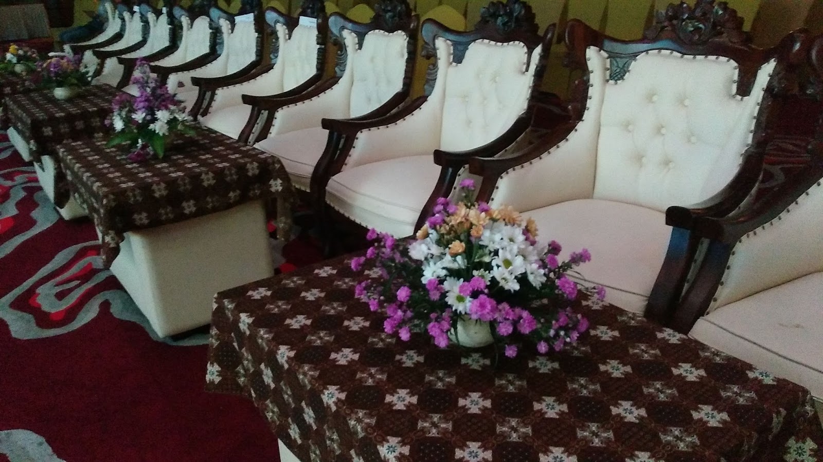 JASA PEMBUAT BUNGA UNTUK MEJA SEMINAR DI YOGYAKARTA, JASA PEMBUAT BUNGA ...