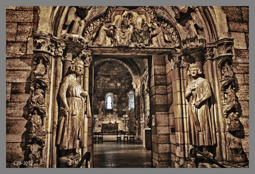 Artistic Balance: The Cloisters - Metropolitan Museum Medieval Architecture