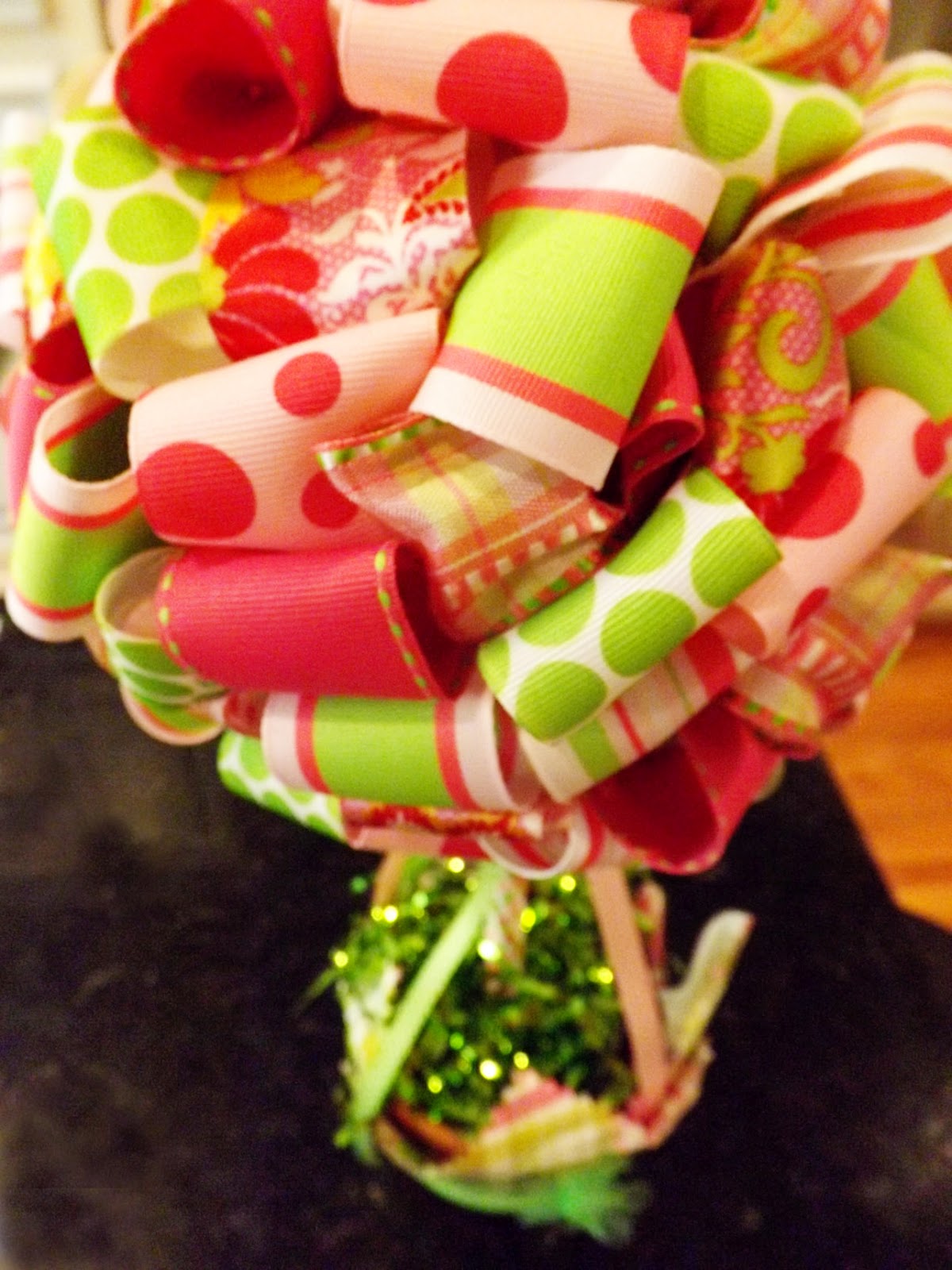 A Bub's Life: Ribbon Topiary Tutorial