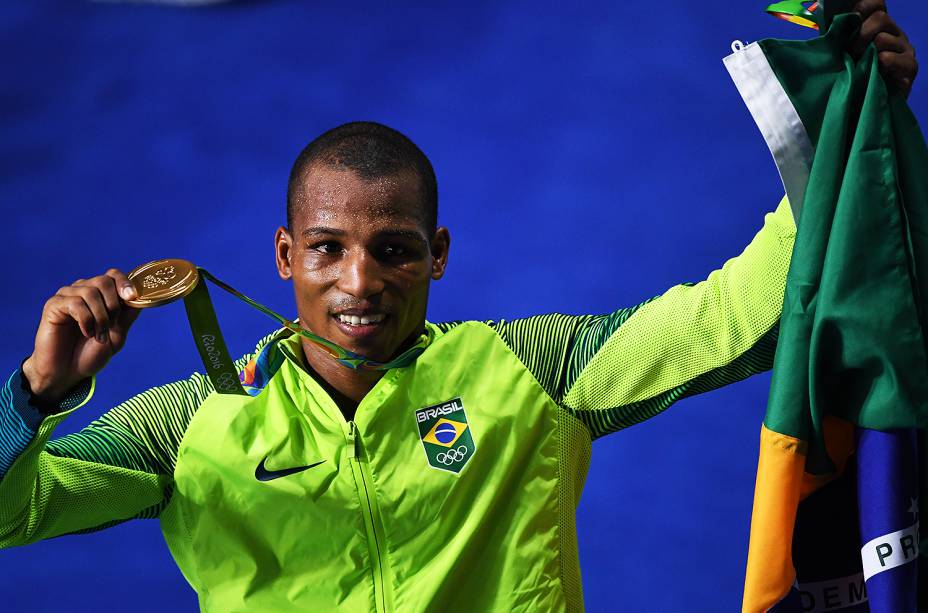 MENDES JUNIOR: O PATRIOTA!: Um boxer de "ouro", Robson Conceição.