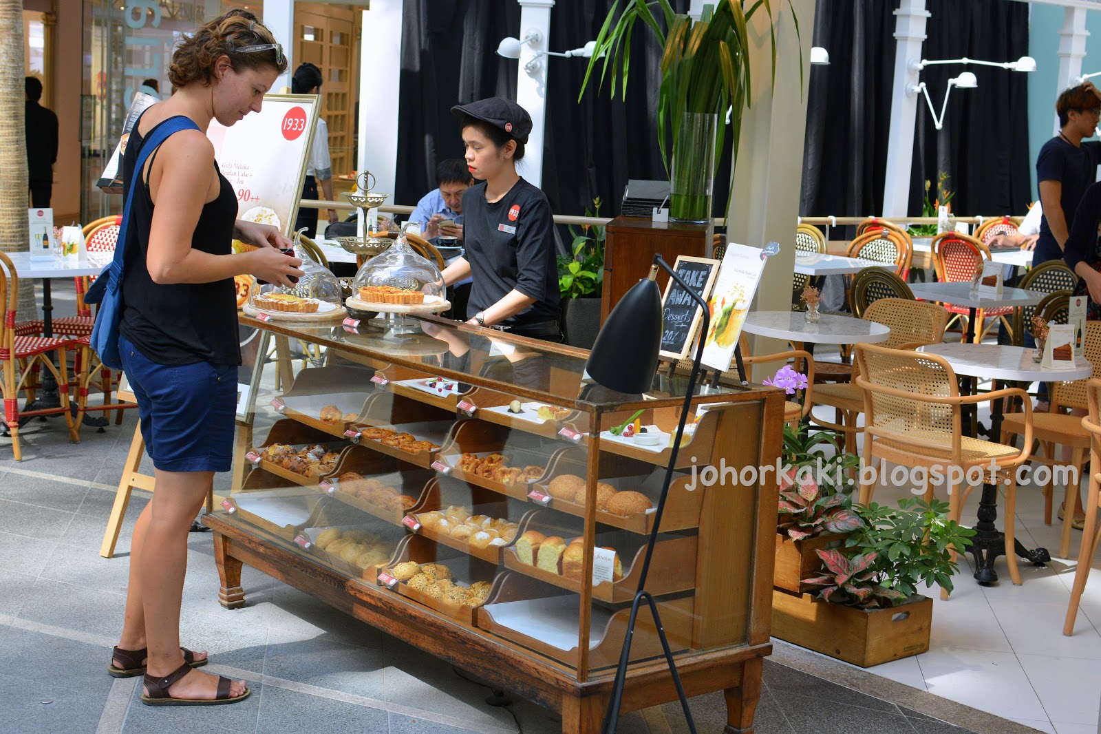 1933 Cafe by BreadTalk in Capitol Piazza Singapore |Tony Johor Kaki ...