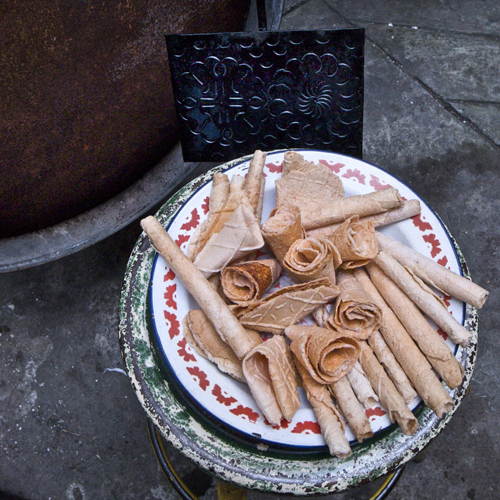 Javaholic: Opak Gambir--Rolled Wafer Production in Wlingi