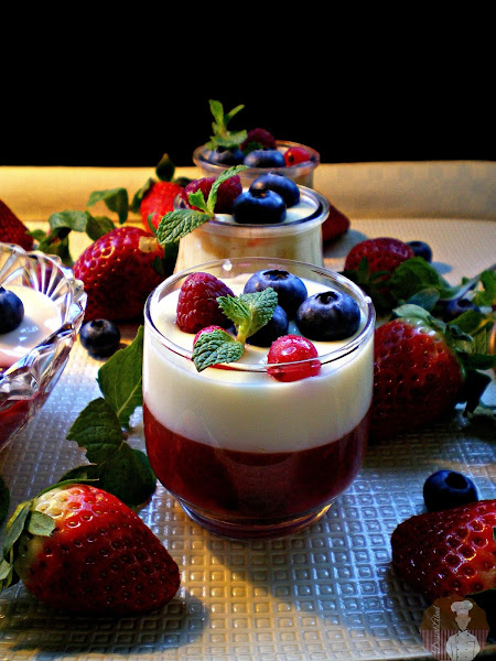 Rote Grütze mit Vanillesoße {Crema de frutos rojos con natillas de ...