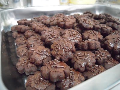 ...aNd LovE LivEs fOrEveR...: ~Biskut Coklat Rice~