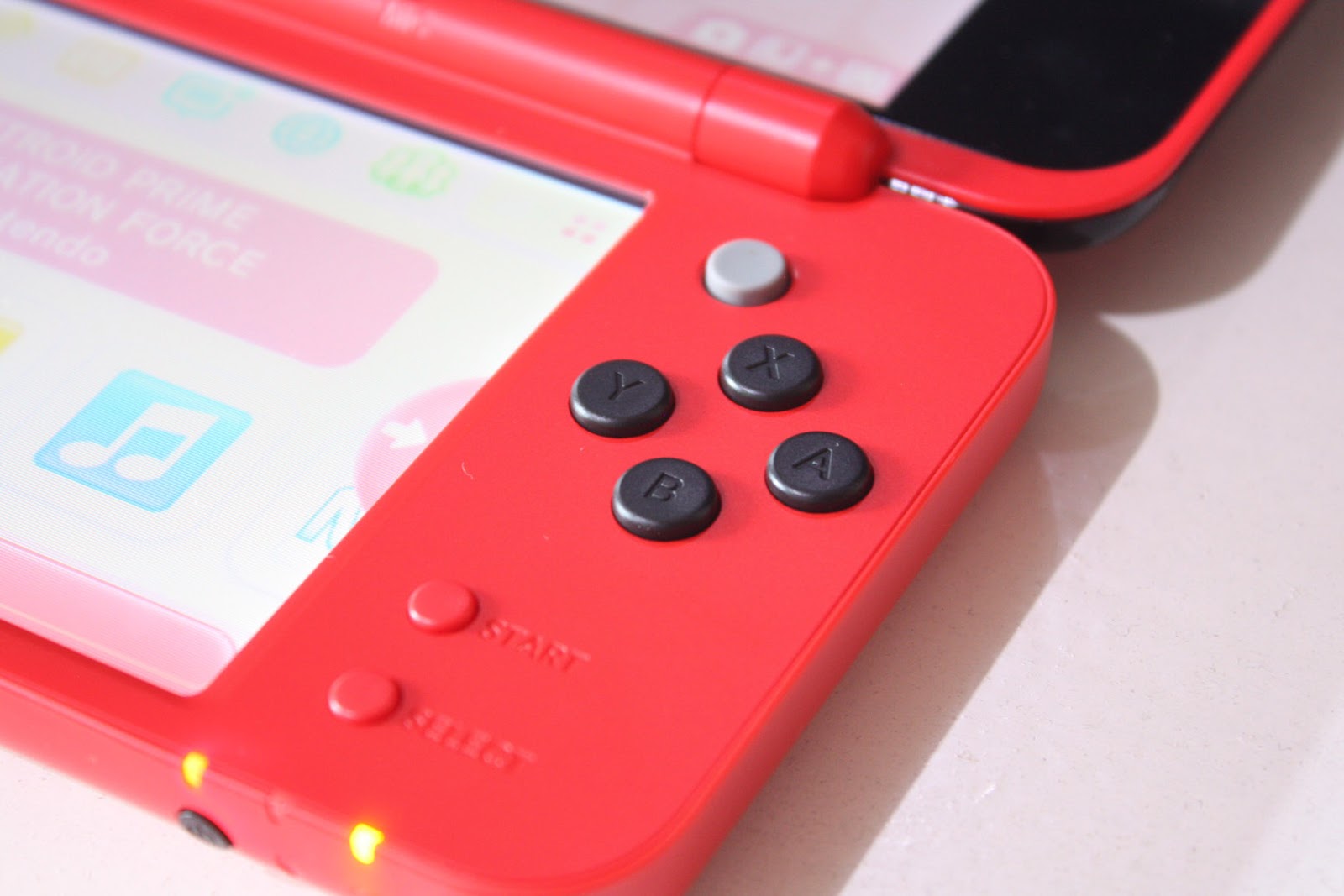 Half-Circle-Forward: New Nintendo 2DS XL Pokeball Edition (Non-geek) Review