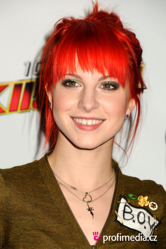 Le Look d'Hayley Williams ~ The Girls Next Door