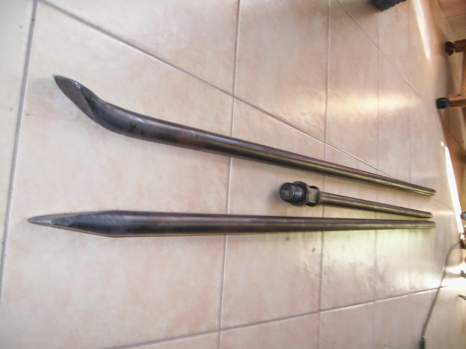 Forja Neuquén: BARRETAS DE HIERRO FORJADAS, en 20 y 25 mm de espesor