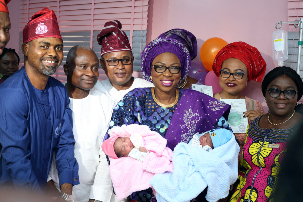 BEAUTIFUL MOMENTS AS AMBODE’S WIFE WELCOMES BABIES OF THE YEAR WITH GIFTS