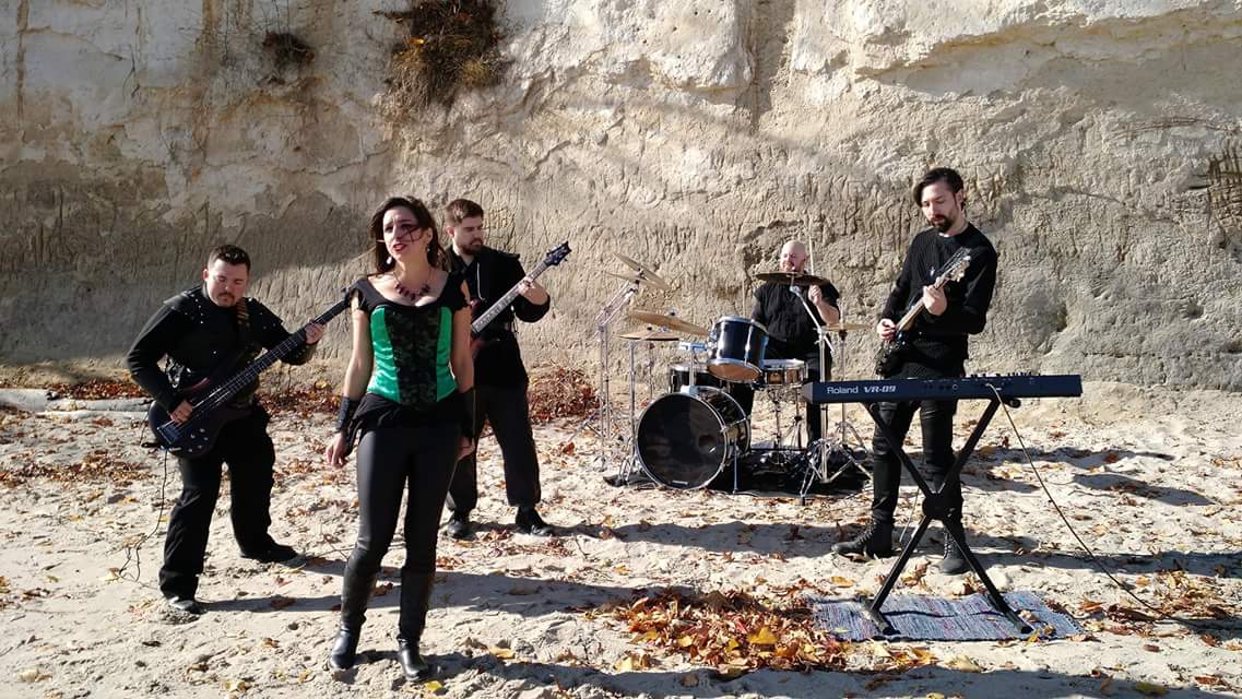 Script the Darkness: Femme-Metal Friday: Master Sword “Sanctuary”