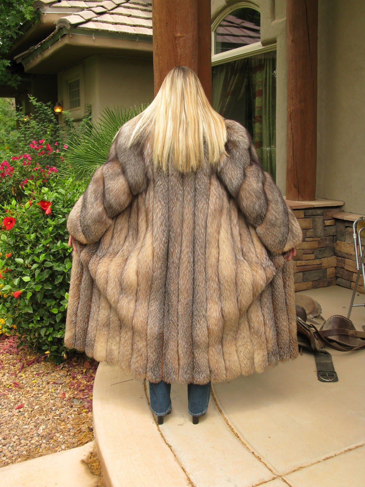 Fur Coat: Amazing red fox fur coat ! so beautiful