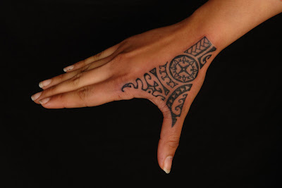 MAORI POLYNESIAN TATTOO: Rotuman/Polynesian Hand Tattoo On Laura