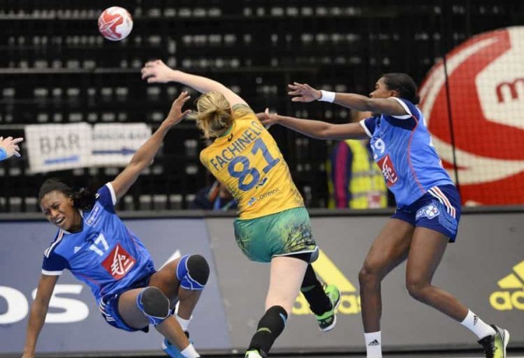 PLANO DE AULA HANDEBOL MANEJO DO CORPO, BOLA E DRIBLE - PLANOS DE AULAS