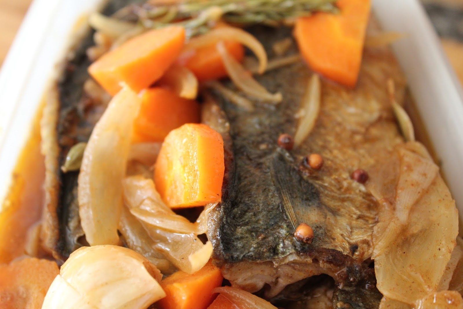 Caballa o verdel (Verat) en escabeche - Pickled mackerel