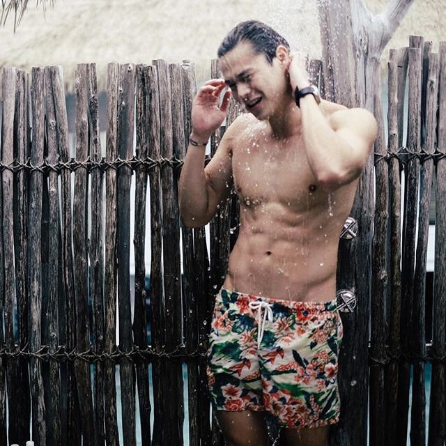 Vinestagram: Russell Ong