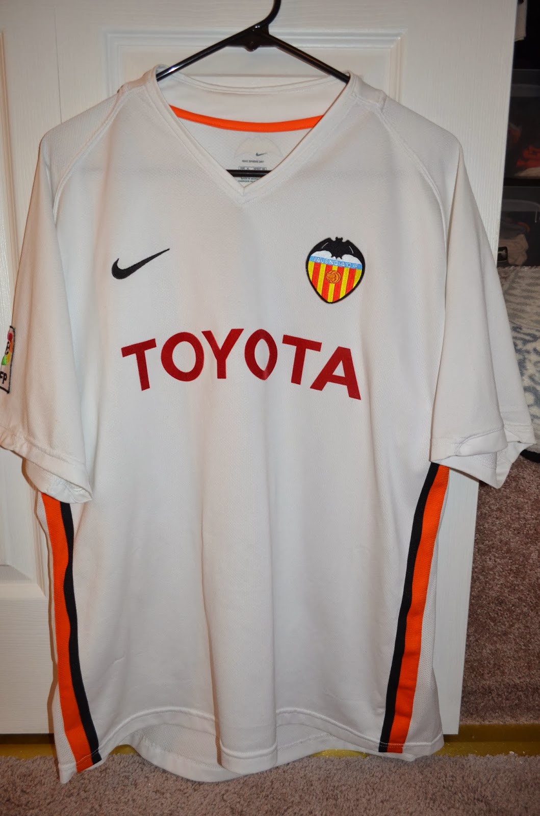 Kit Collection - My Soccer Jersey Collection: Valencia 2006-2007 Home