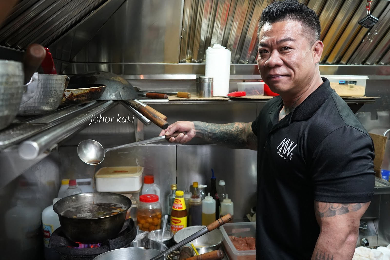 MR Mister Wu Chinatown Menu & Review. Good Lunch in Nice Restaurant in ...