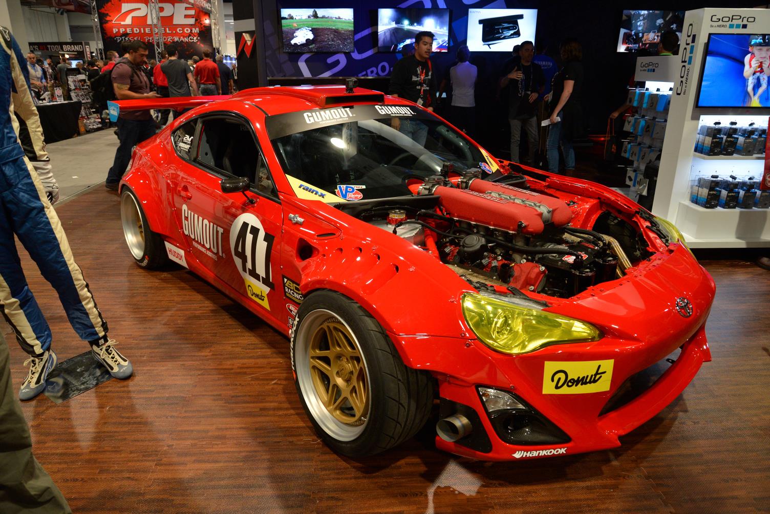 MUSCLE CAR COLLECTION : Toyota GT86 Has a Ferrari V8 Heart