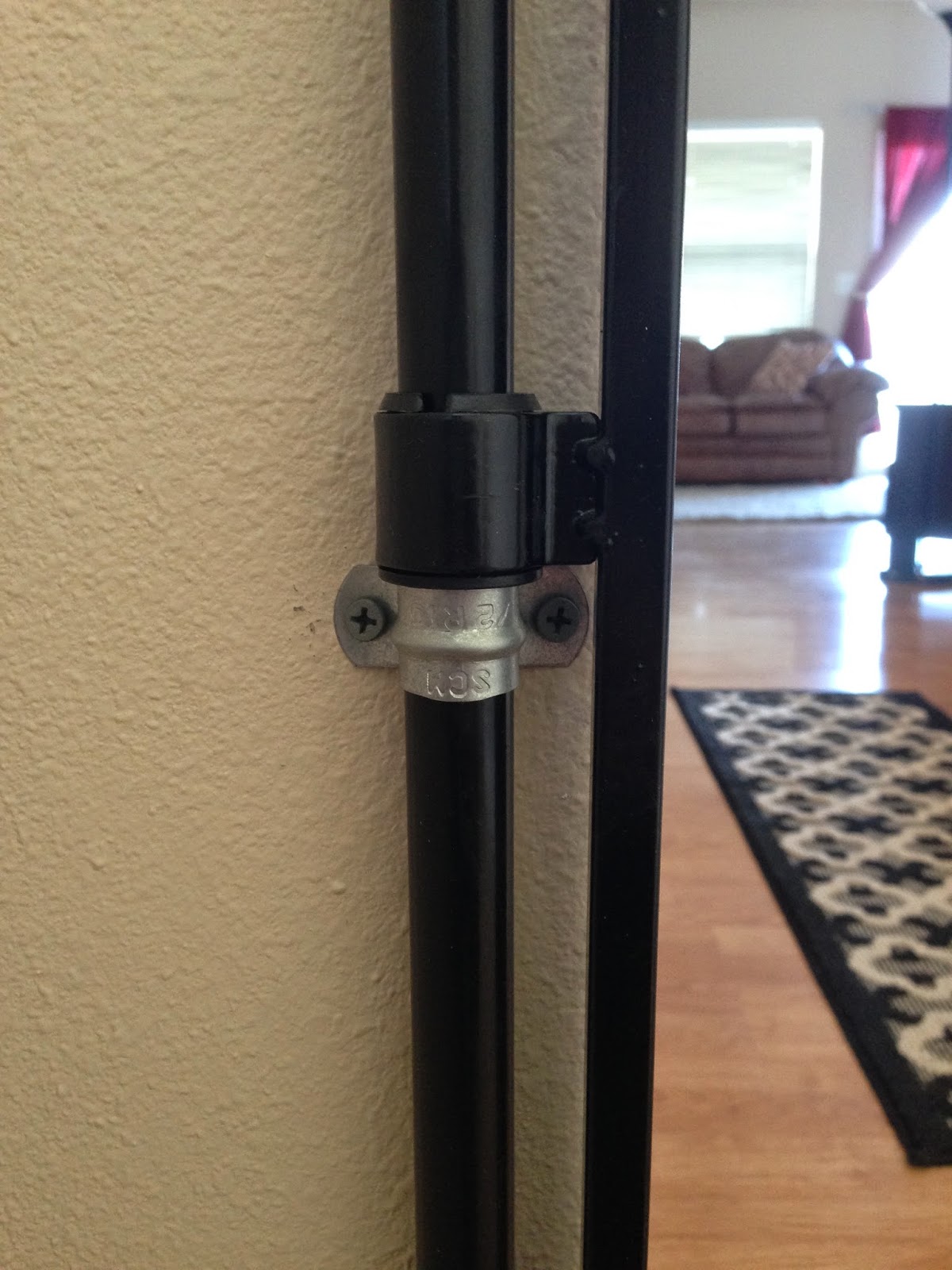 The Eskimo Kiss: DIY Pet Gate