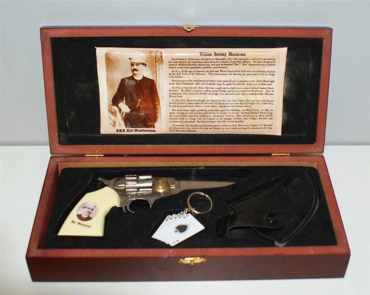 BAT MASTERSON KNIFE GUN KEYCHAIN BOX SET POKER SHEATH ~ Gold Crafters ...