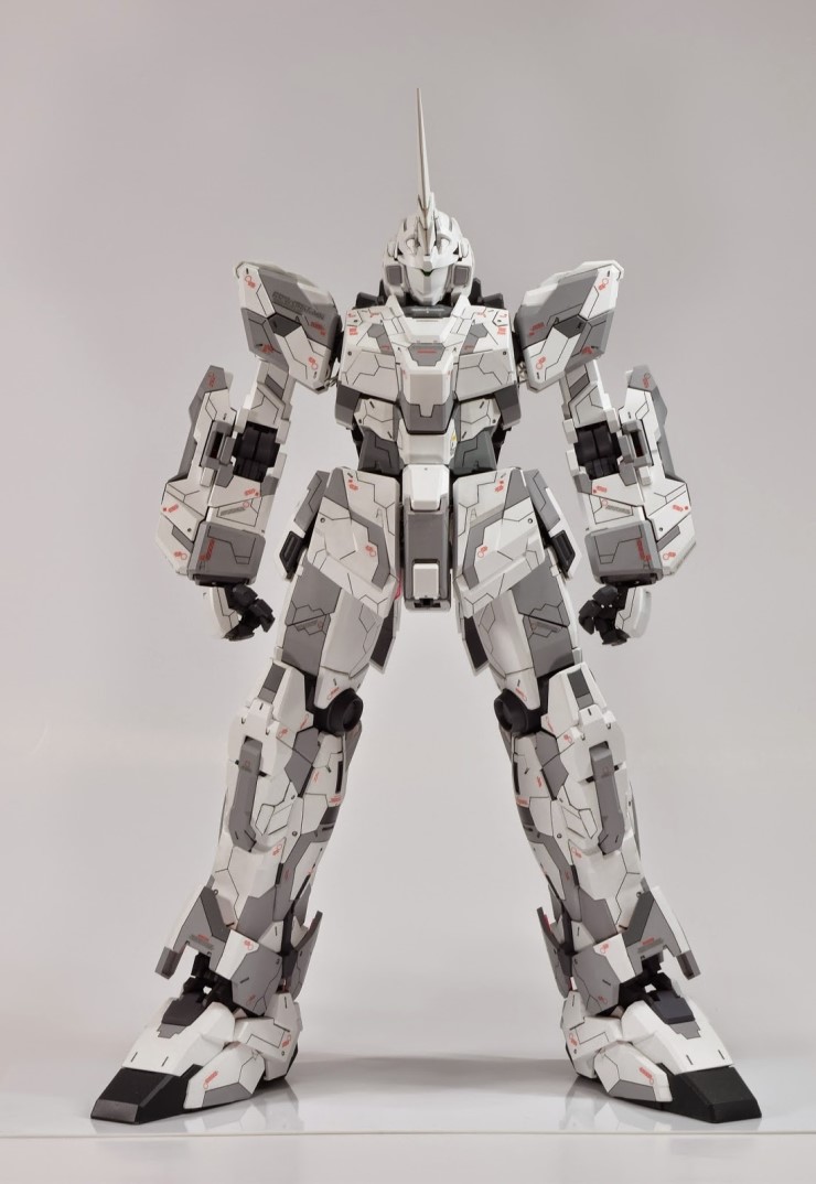 Custom Build: PG 1/60 RX-0 Unicorn Gundam + Custom Panel Lines