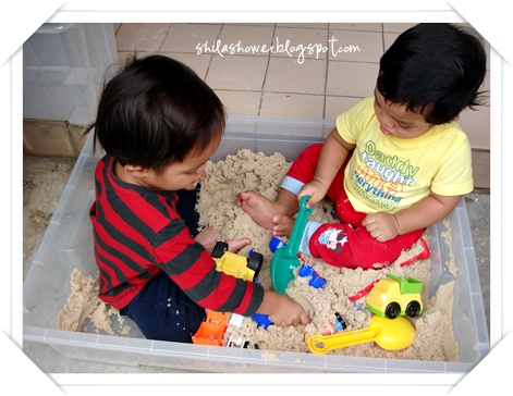 The Cheap Version of Kids Sand Play Box