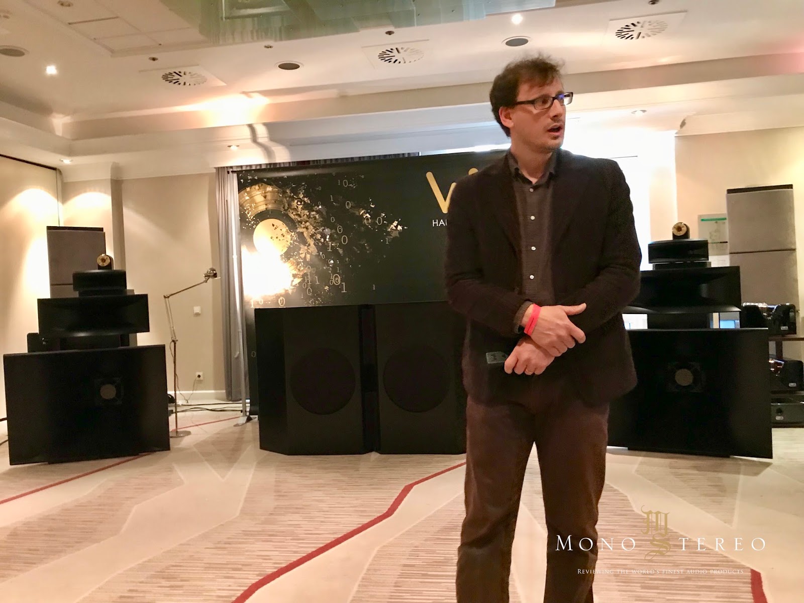 VIVA AUDIO! – M & S | Ultimate High-Fidelity