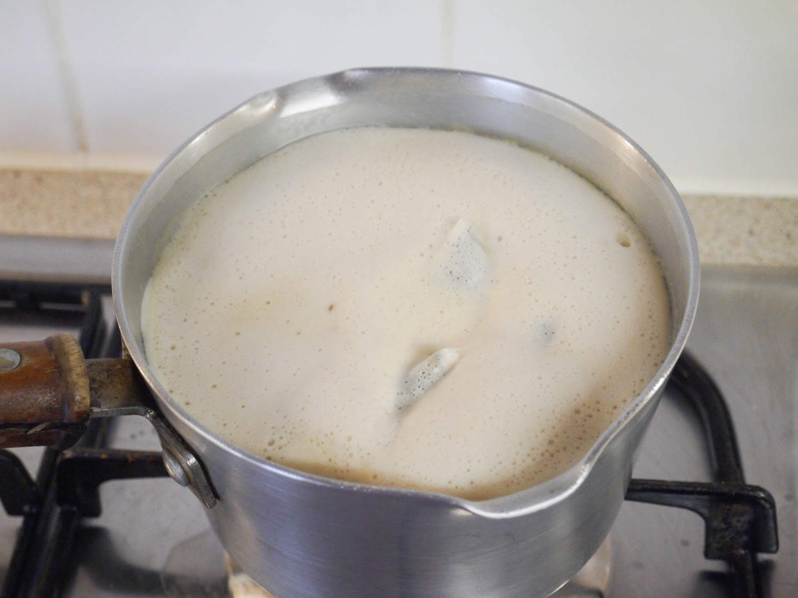 This Muslim Girl Bakes: Our House Everyday Pakistani Tea.