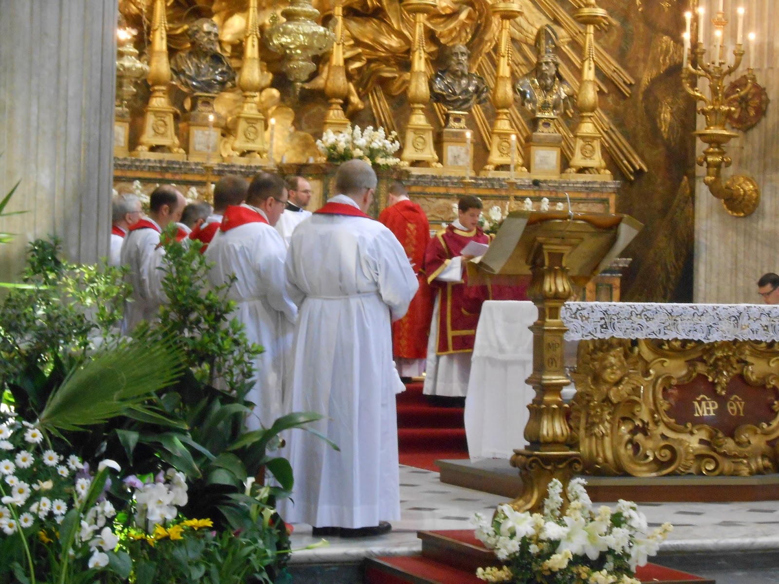 New Liturgical Movement: An Ordinariate Mass in Rome