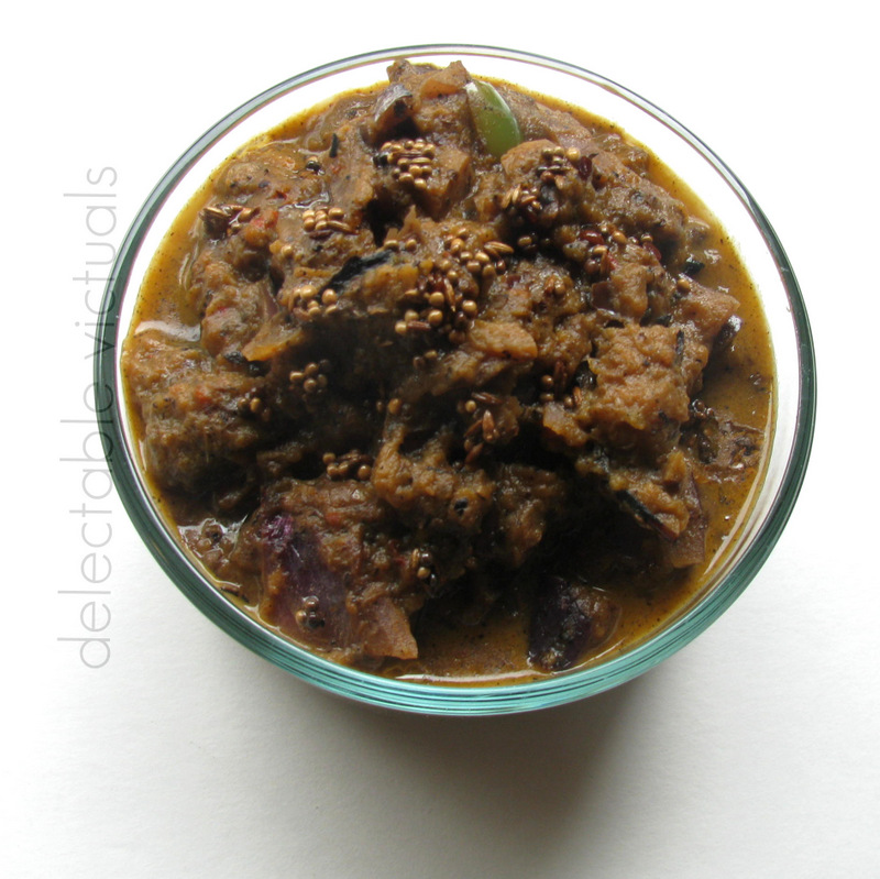 Delectable Victuals: Chutta Kathrikkai pachadi - smoked aubergine relish