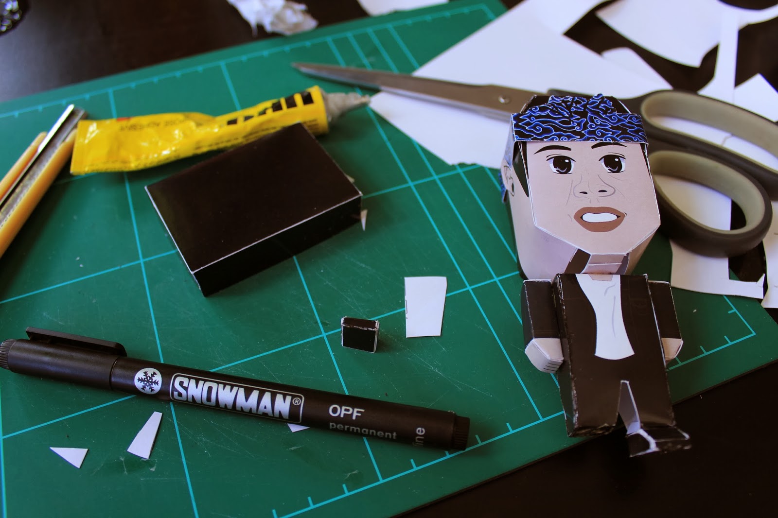 PAPERTOON: Single Papercraft