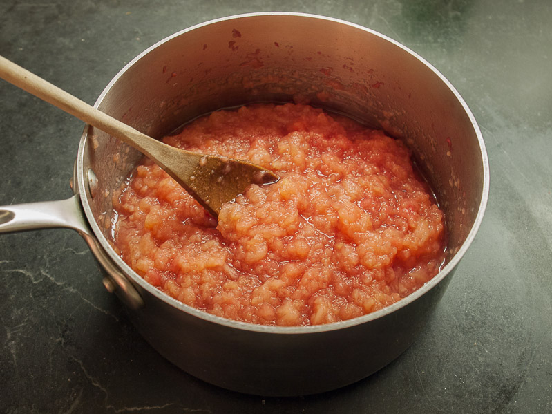 Pink Pearl Applesauce