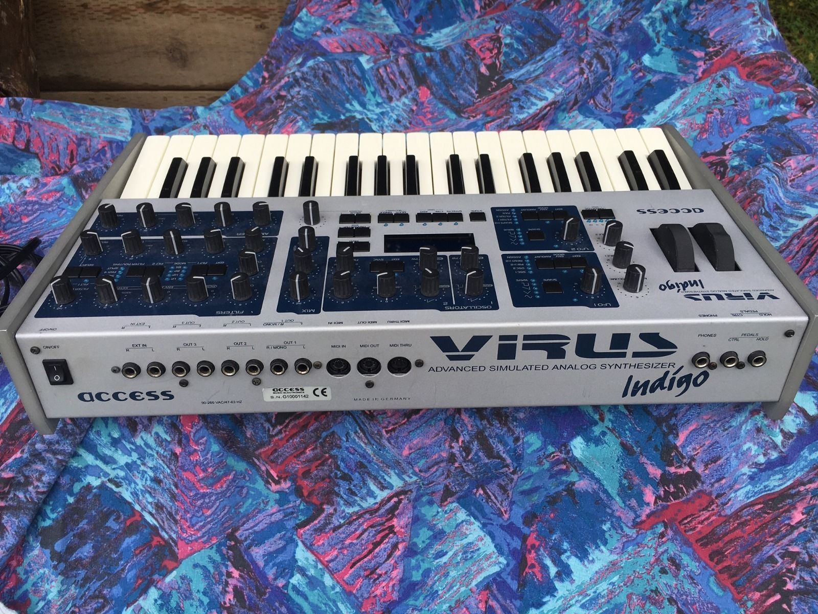 MATRIXSYNTH: ACCESS VIRUS INDIGO KEYBOARD SYNTHESIZER SN G10001142