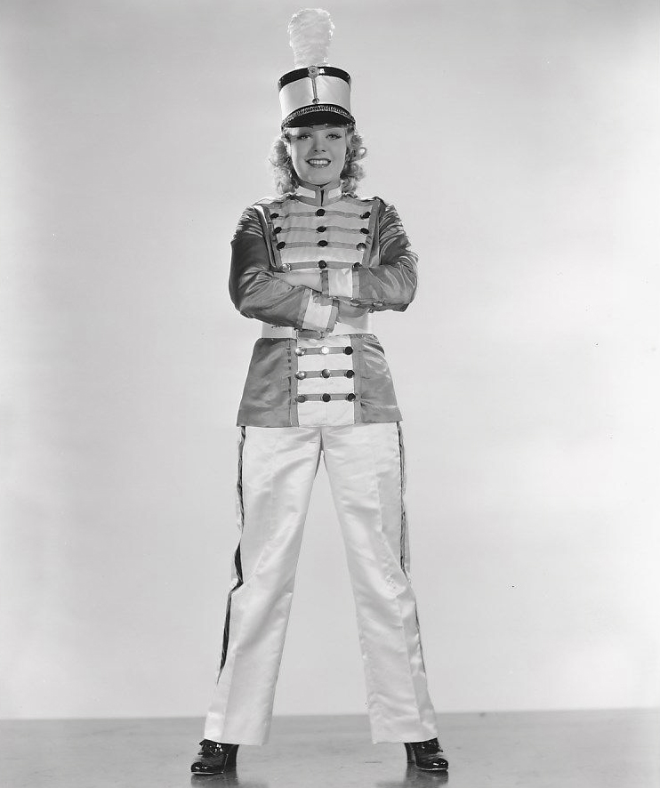 It's The Pictures That Got Small ...: 2018