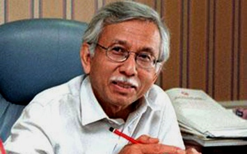 BUKAN SEKADAR POLITIK: Tun Daim Zainuddin - A Profile