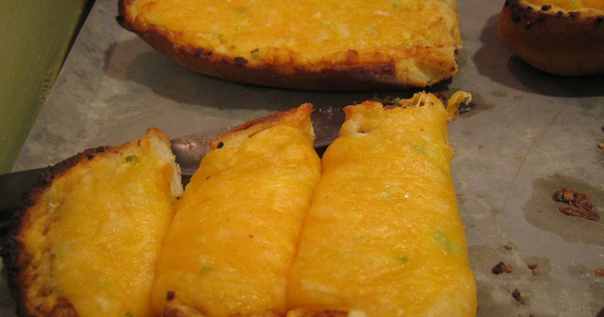 Elizabeth Ann's Recipe Box: Garlic Cheese Bread